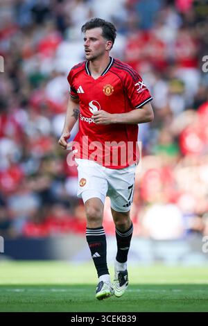 Manchester United midfielder Mason Mount (7) warm up during the ...