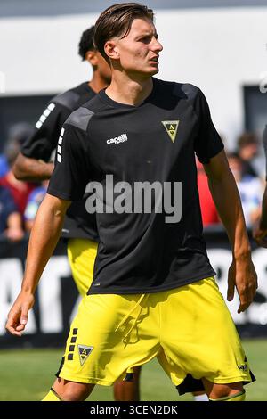 Matti Wagner (Alemannia Aachen #3) and Marco Wörner (SC Verl 11) -- DFL ...