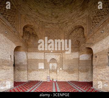 12th century Seljuk Talkhatan Baba mosque, Merv Oasis, Turkmenistan ...