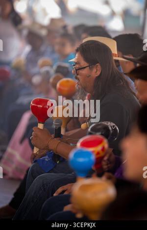 Alonso Pesado, the lead singer seen during the celebration. Nativa 2025 ...