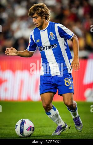 Barcelos, Portugal. 18th Aug, 2025. Hevertton SANTOS of Gil Vicente FC ...