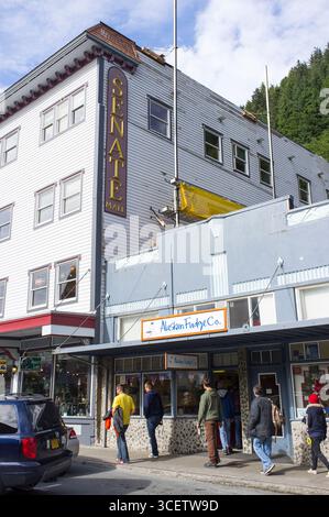 Franklin Street, Juneau,Alaska,shops in juneau,tourists,alska,united ...