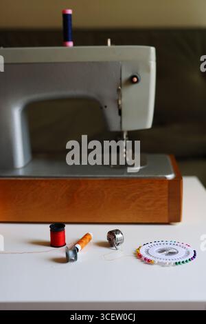 Old sewing machine, detail of an old home machine, sew clothes Stock ...