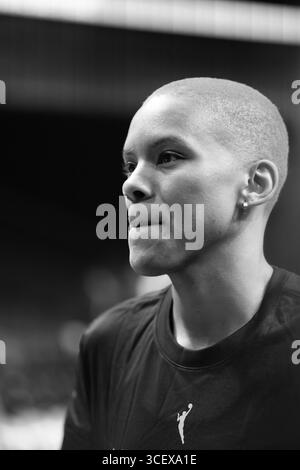 Courtney Williams #10 and the Minnesota Lynx take on the Atlanta Dream ...