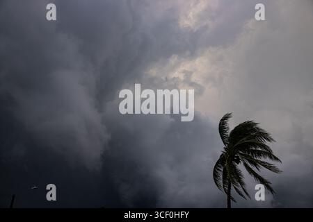 Huge Tornado Storm Cell over Florida Stock Photo - Alamy