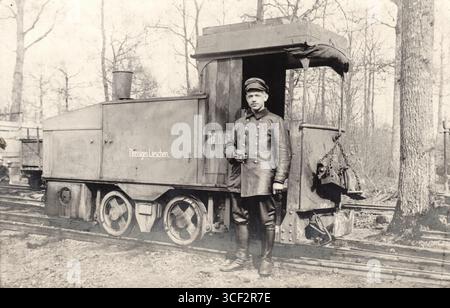 The 'Fleissiges Lieschen' field railway locomotive of the Reserve ...