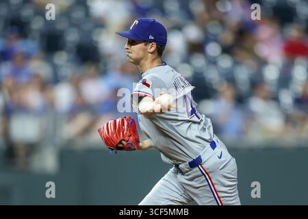 Texas Rangers pitcher Hoby Milner throws against the Milwaukee Brewers ...