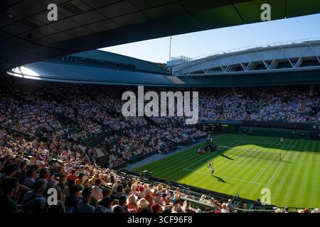 Emma Raducanu (GBR) and Mimi Xu (GBR) on No.1 Court at The ...