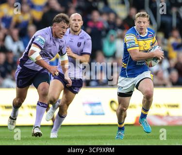 Lachie Miller of Leeds Rhinos in the pre-game warm up during the Hull ...