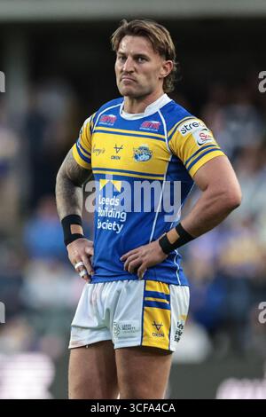 Chris Hankinson of Leeds Rhinos in action during the Betfred Super ...
