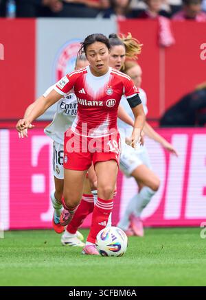 Momoko Tanikawa (FC Bayern Muenchen Frauen, #18) FC Bayern Muenchen ...