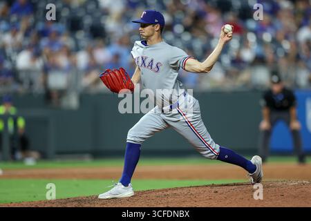 Texas Rangers pitcher Hoby Milner throws against the Milwaukee Brewers ...