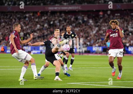 Chelsea's Liam Delap during the Premier League match at Stamford Bridge ...