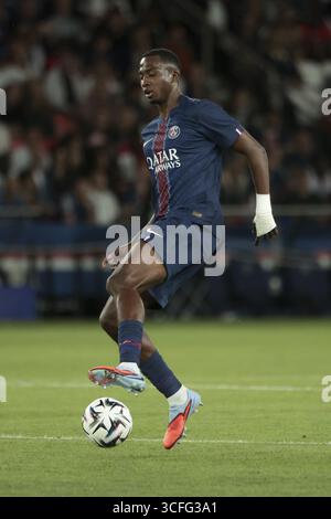 Willian Pacho during the Ligue 1 football (soccer) match Paris Saint ...