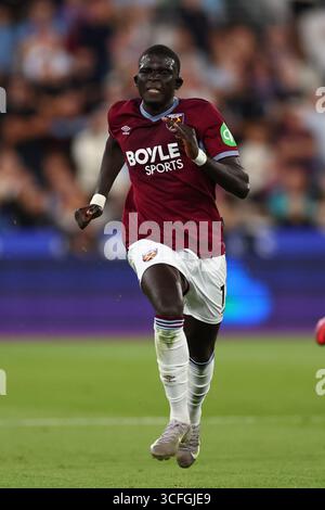 El Hadji Malick Diouf of West Ham United during the Premier League ...