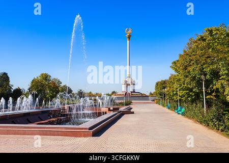 Fountains and Independence Monument in Dushanbe city centre. Dushanbe ...