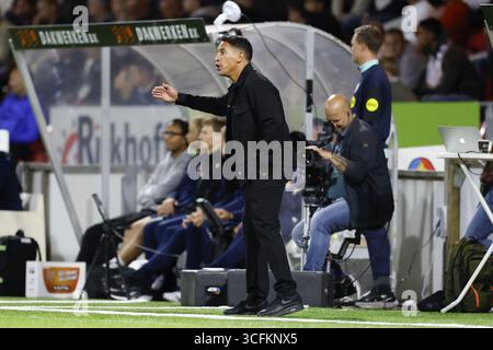 head coach Anthony Correia of Telstar looks on during the Dutch ...