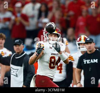 Iowa State tight end Gabe Burkle (84) catches a pass over Iowa ...