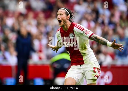 Wout Weghorst of AFC Ajax celebrates after the final whistle during the ...