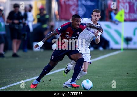 Cagliari's Michael Folorunsho in action during the Serie A soccer match ...
