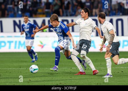 Jesus Rodriguez of Como 1907 in action during US Lecce vs Como 1907 ...