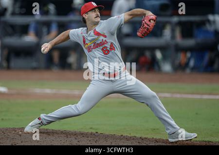 St. Louis Cardinals' Ryan Fernandez pitches to a San Francisco Giants ...