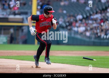 Chicago White Sox catcher Kyle Teel, left, and pitcher Shane Smith ...