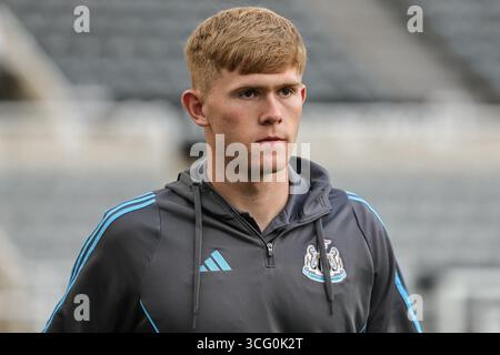 Lewis Hall of Newcastle Untied arrives during the Premier League match ...