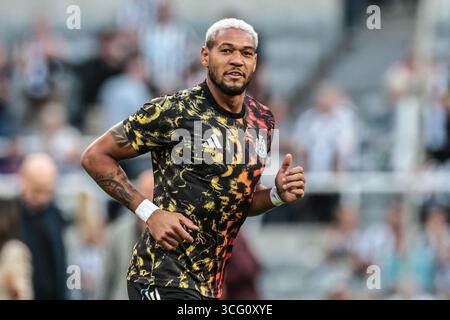 Joelinton of Newcastle Untied in the pregame warmup session during the ...
