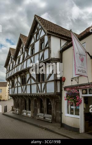 The ancient Market Square in Axbridge, Somerset, England, UK Stock ...