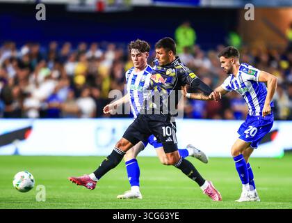 Joël Piroe of Leeds United in the pregame warmup session during the ...
