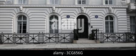 Native American Mascaron Stock Photo - Alamy
