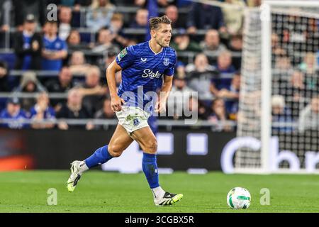 James Tarkowski of Everton breaks with the ball during the Emirates FA ...