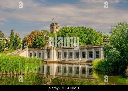 Most Beautiful Subway in Berlin - Rathaus Schöneberg Stock Photo - Alamy