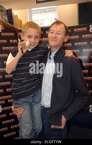 Alex Higgins at a signing of his autobiography "Alex Higgins - My Story ...