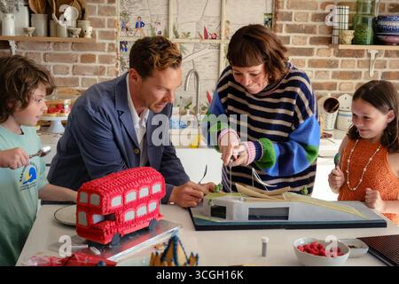 THE ROSES 2025 Searchlight Pictures film with Olivia Coleman and ...
