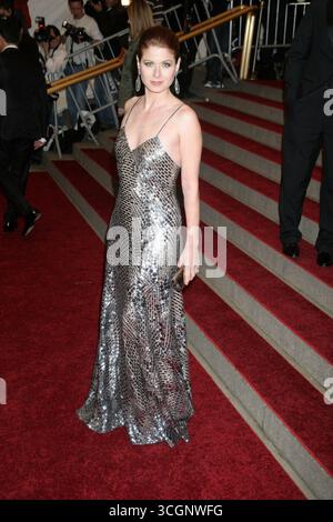 Debra Messing 'Poiret: King of Fashion' Costume Institute Gala held at ...