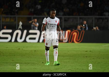 Pervis Estupinan of AC Milan in action during the Serie A football ...