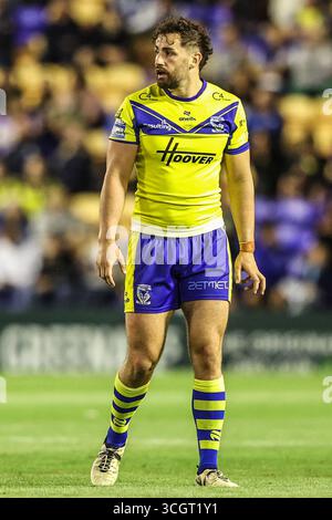 Toby King of Warrington Wolves during the Betfred Super League round 27 ...