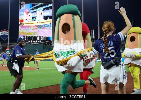 August 29, 2025: Relish wins the hot dog race during a baseball game ...