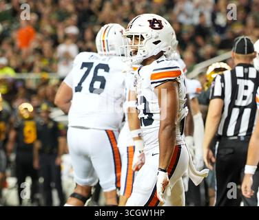 Auburn running back Jeremiah Cobb carries the ball against South ...