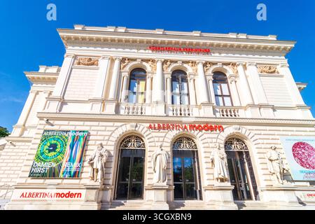 Vienna: house Künstlerhaus with gallery museum Albertina modern in 01 ...