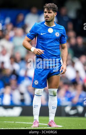 Pedro Neto of Chelsea during the Premier League match between Chelsea ...