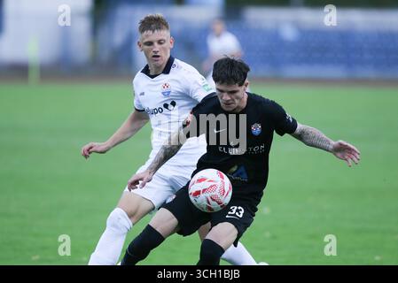 Vinkovci, Croatia. 30th Aug, 2025. Slaven Belupo coach Mario Gregurina ...