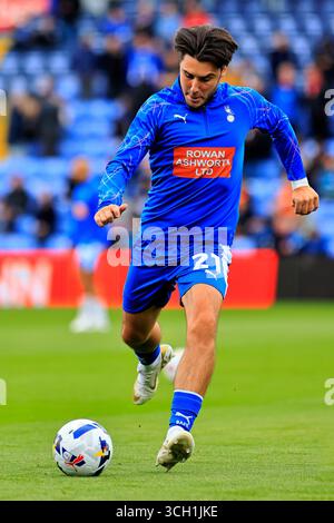 Josh Hawkes of Oldham Athletic during the Emirates FA Cup First Round ...