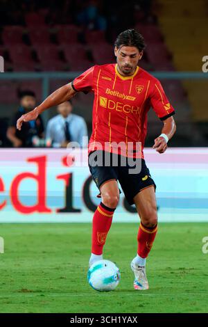 LECCE, ITALY - AUGUST 29: Santiago Gimenez of Milan R)celebrates his ...