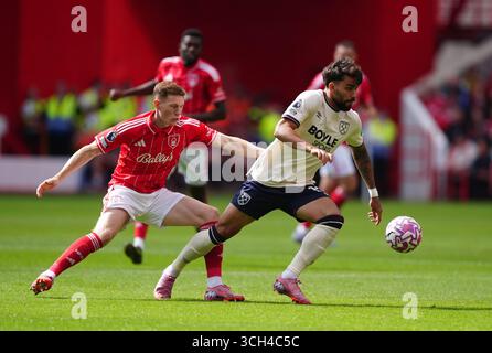 Nottingham Forest's Elliot Anderson (left) and Ibrahim Sangare during a ...