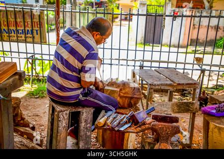 Kalutara, Sri Lanka 09 february 2023.Sri Lankan Traditional wood craft ...