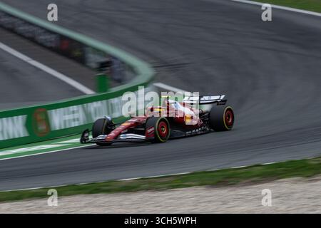 Lewis Hamilton (GBR) Ferrari SF-25 on the grid. 26.10.2025. Formula 1 ...