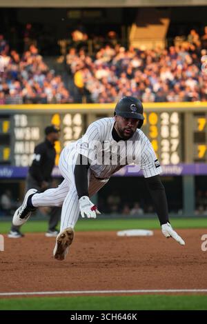 Colorado Rockies first baseman Warming Bernabel (25) in the sixth ...